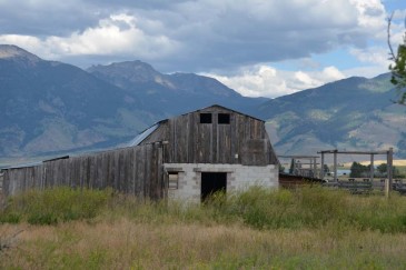 Yellowstone River Ranch - Montana | Fay Ranches