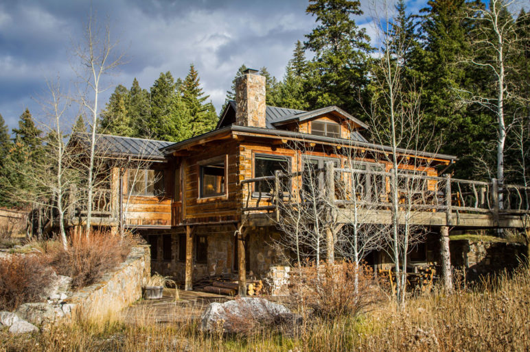 Historic Hawkwood House | McLeod Montana | Fay Ranches