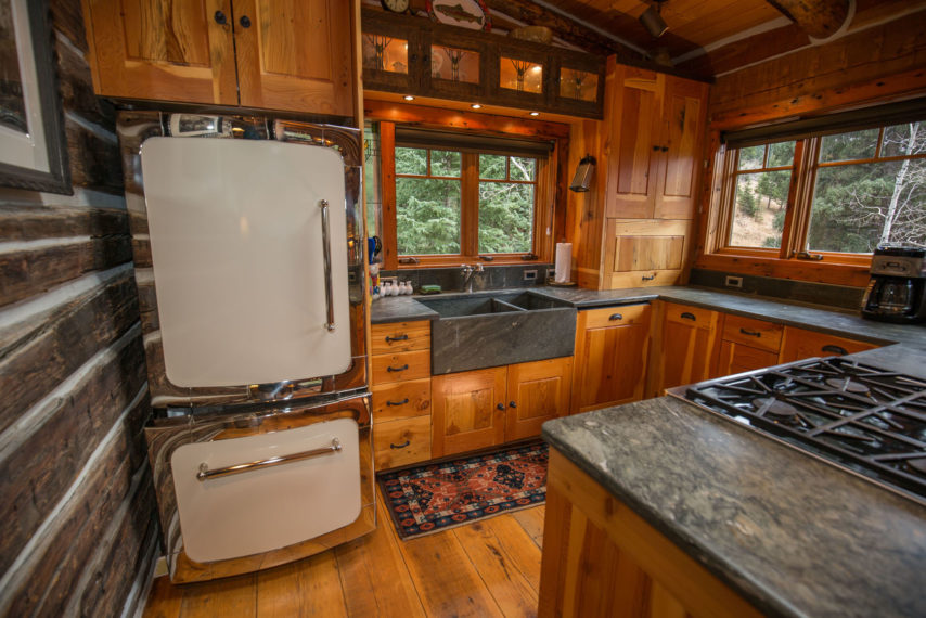 Historic Hawkwood House | McLeod Montana | Fay Ranches