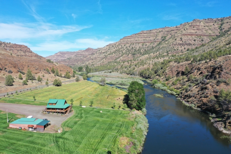 John Day River Retreat | Riverfront Log Cabin | Fay Ranches