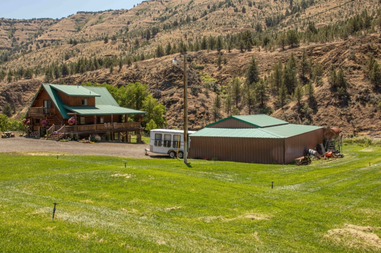 John Day River Retreat | Riverfront Log Cabin | Fay Ranches