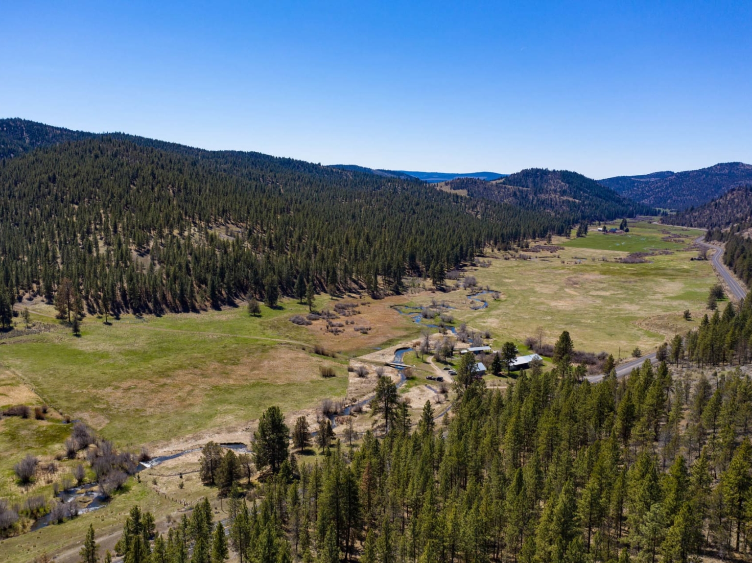 Gateway to the Magnificent Ochocos | Prineville Oregon | Fay Ranches