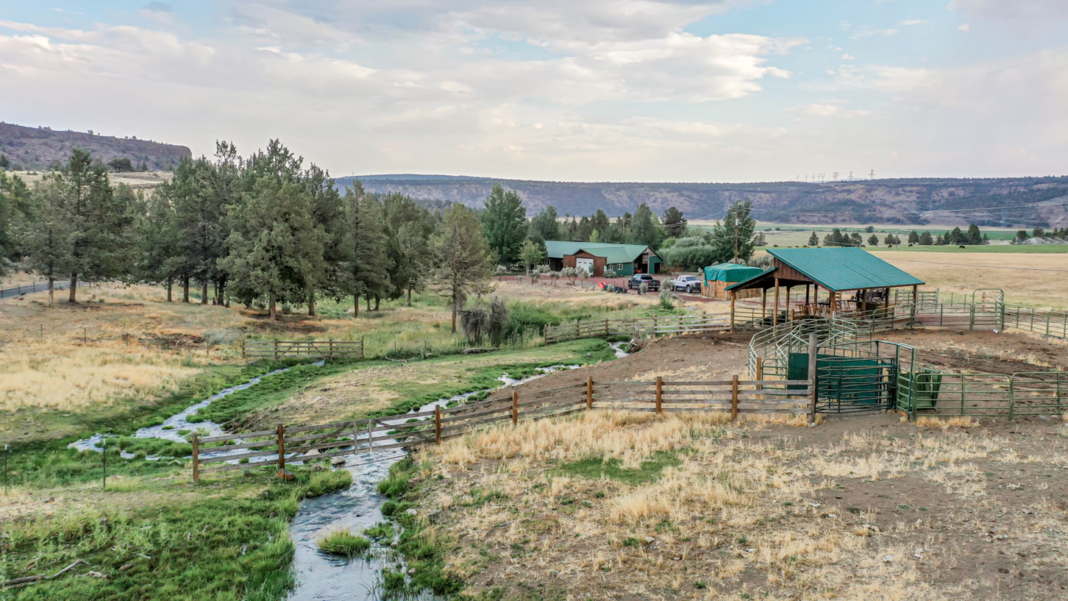 Western Living | Prineville Oregon Ranch | Fay Ranches