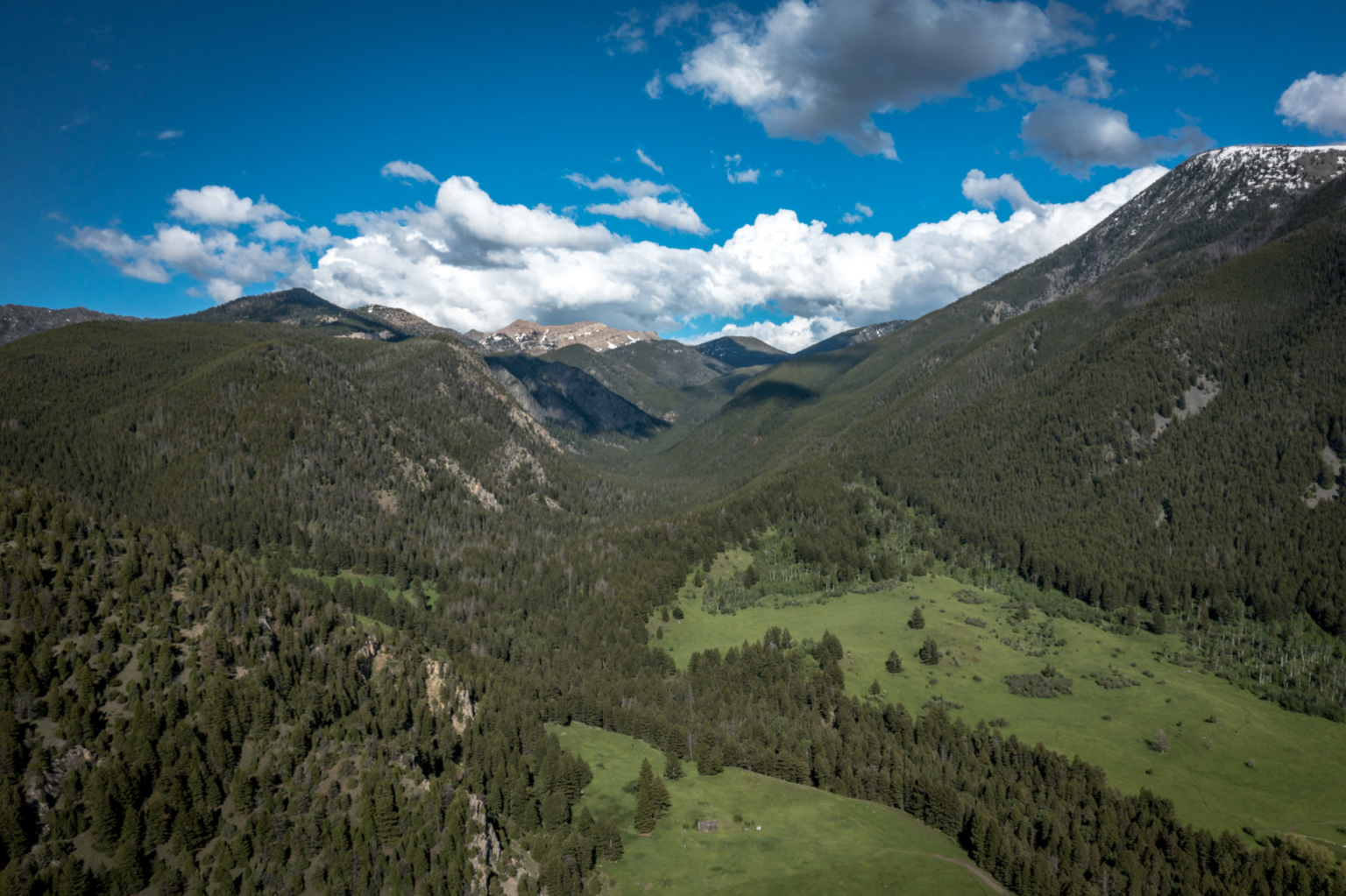 Deep Creek Ranch | Paradise Valley Montana | Fay Ranches