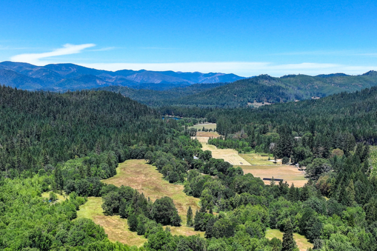 Flying S Ranch | World-Class Hunting Oregon | Fay Ranches