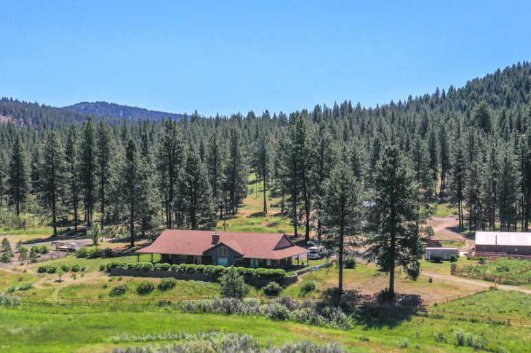 Flying S Ranch | World-Class Hunting Oregon | Fay Ranches