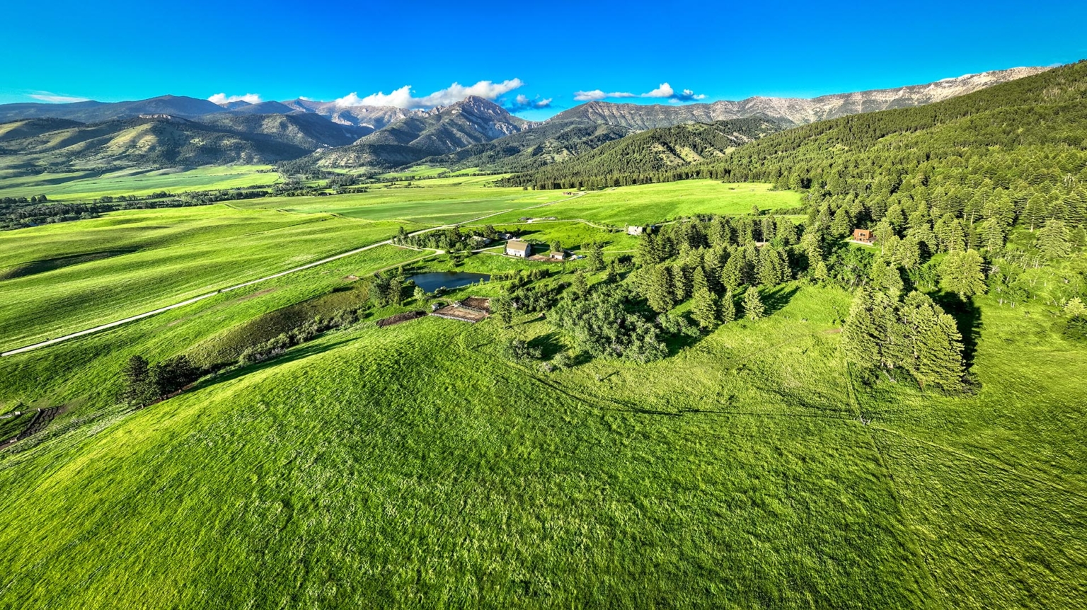 Windcall Ranch | Springhill Montana | Fay Ranches
