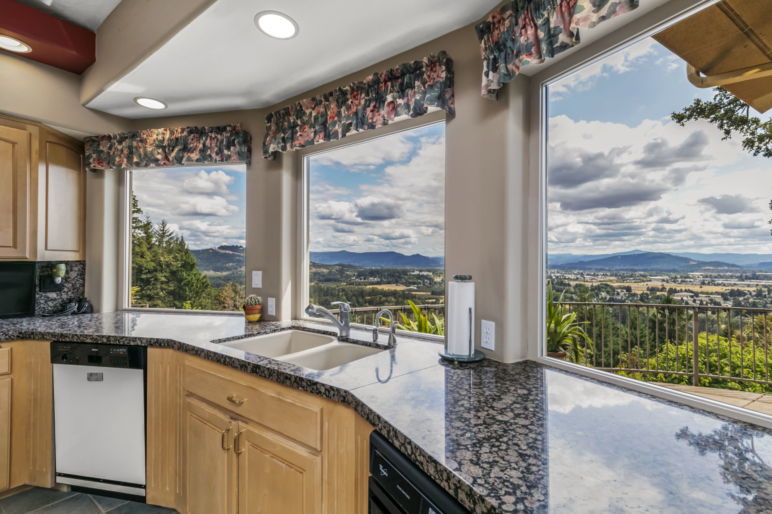 McKenzie Hills Ranch | Springfield Oregon | Fay Ranches