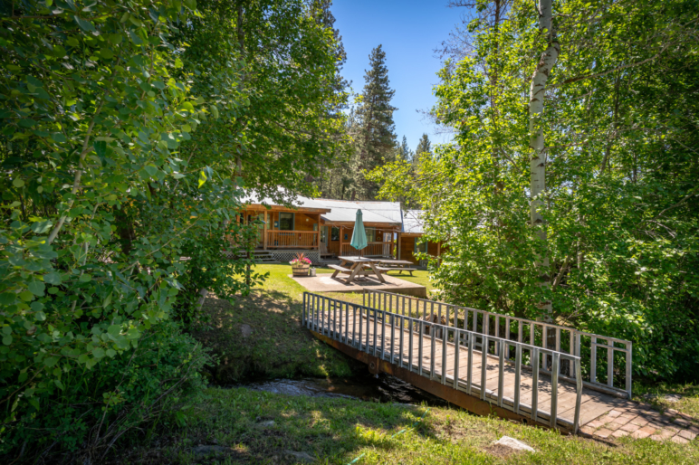 Chewack River Ranch | Winthrop Washington | Fay Ranches