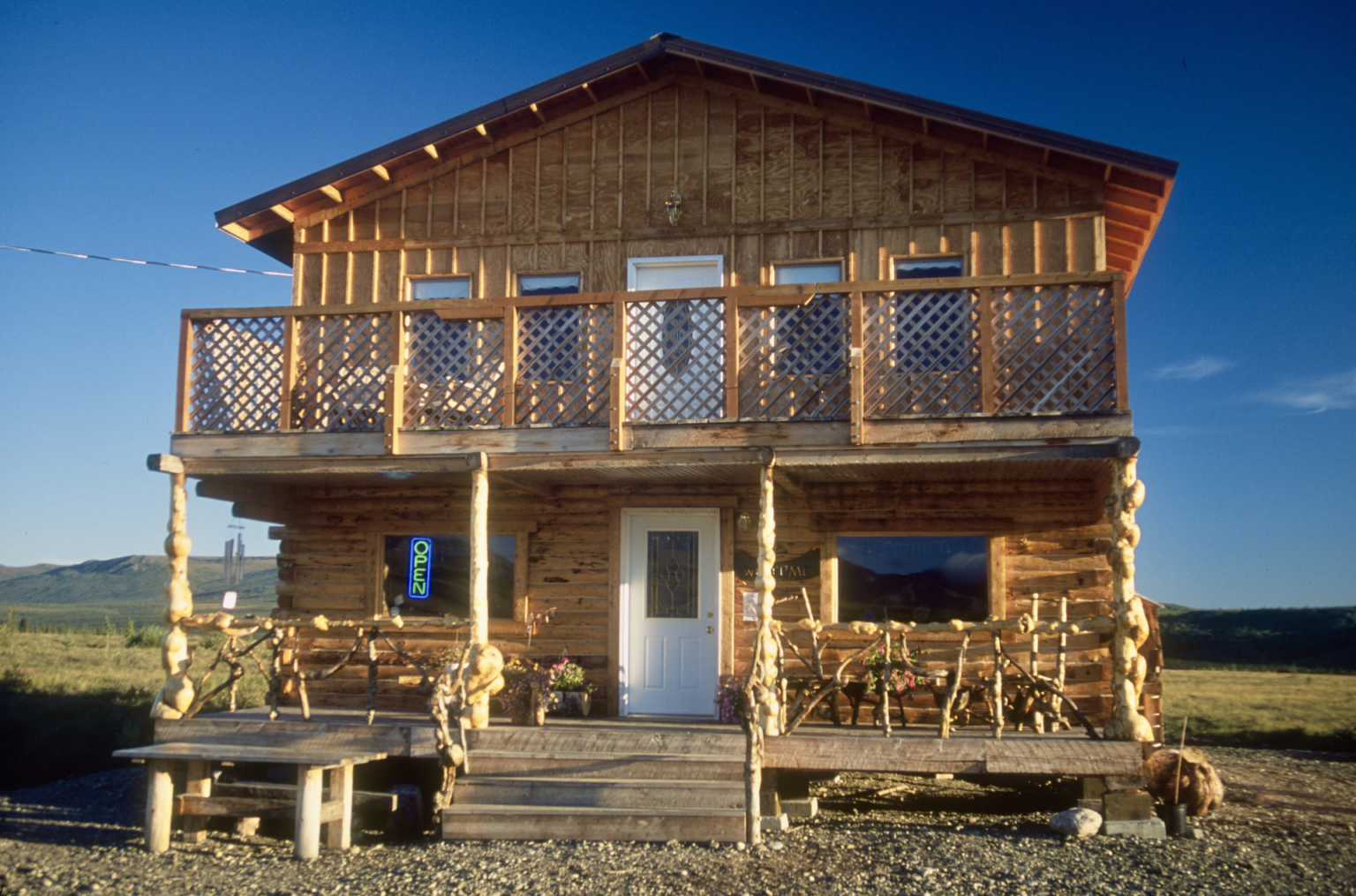 EarthSong Lodge | Healy Alaska | Fay Ranches