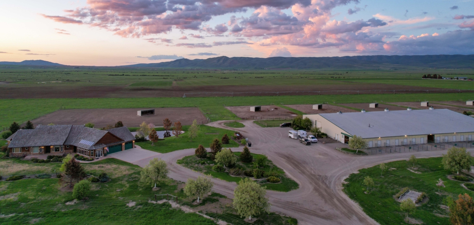 Knox Farm Equine Center | Chesterfield Idaho | Fay Ranches
