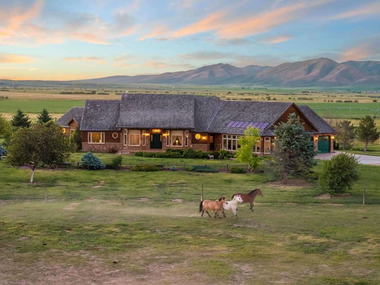 Knox Farm Equine Center | Chesterfield Idaho | Fay Ranches