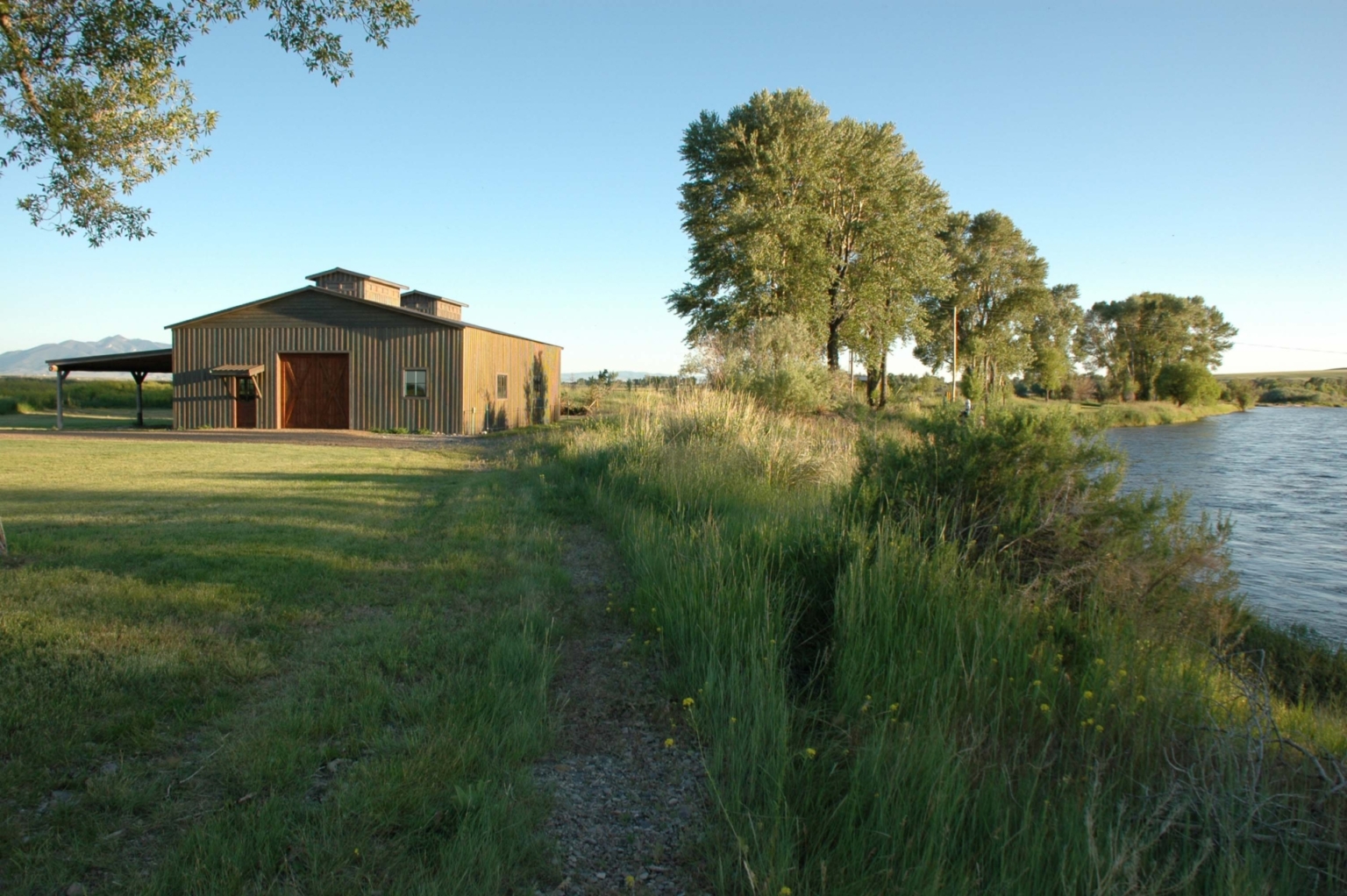CloverCrest Ranch on the Jefferson | Twin Bridges Montana | Fay Ranches