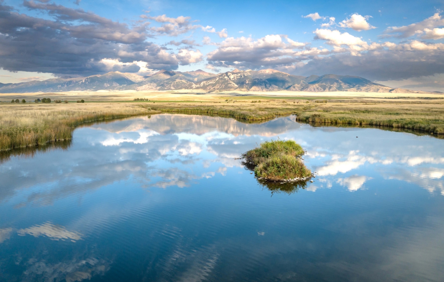 CloverCrest Ranch on the Jefferson | Twin Bridges Montana | Fay Ranches