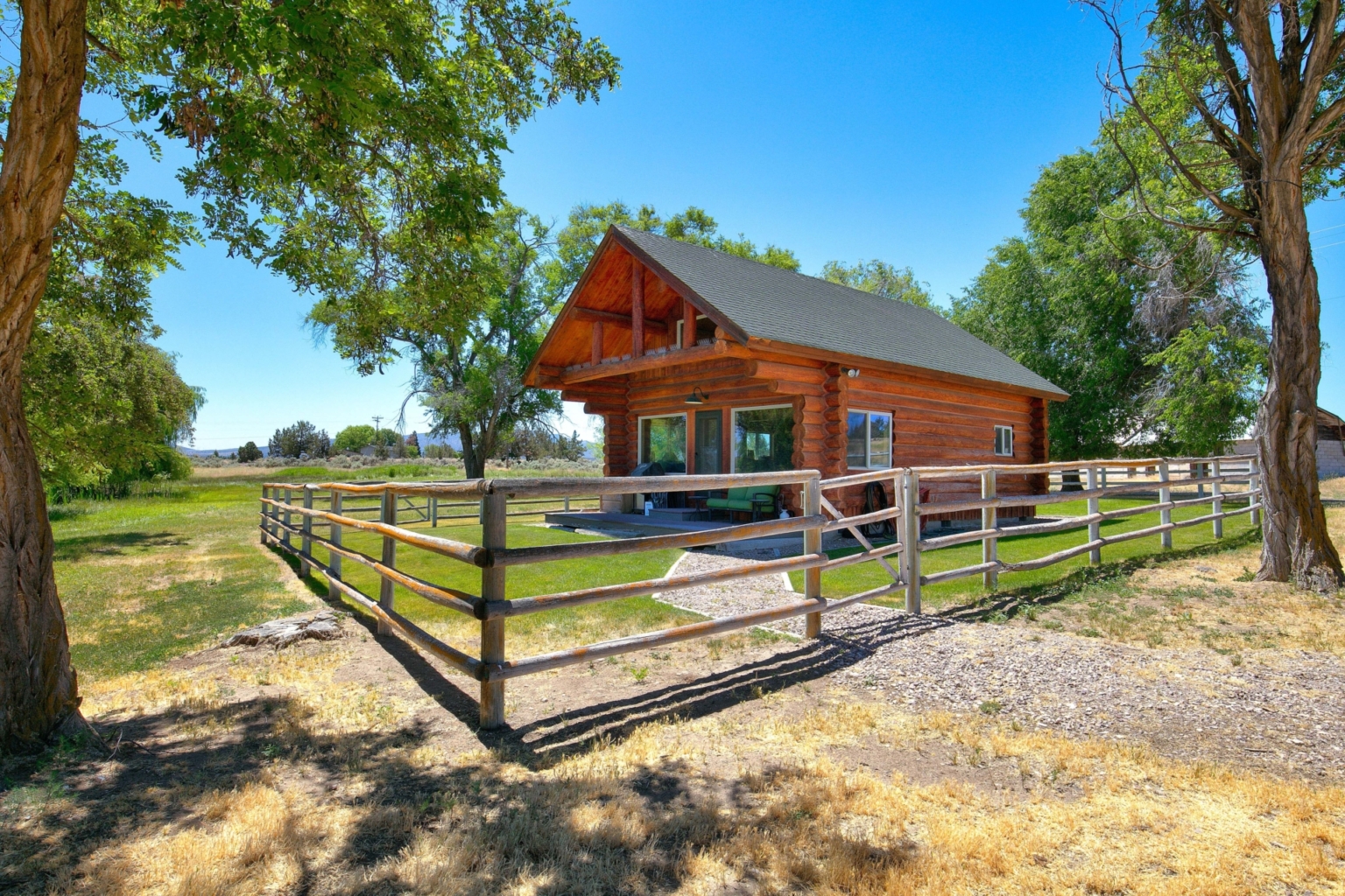 Houston Lake Ranch | Powell Butte Oregon | Fay Ranches