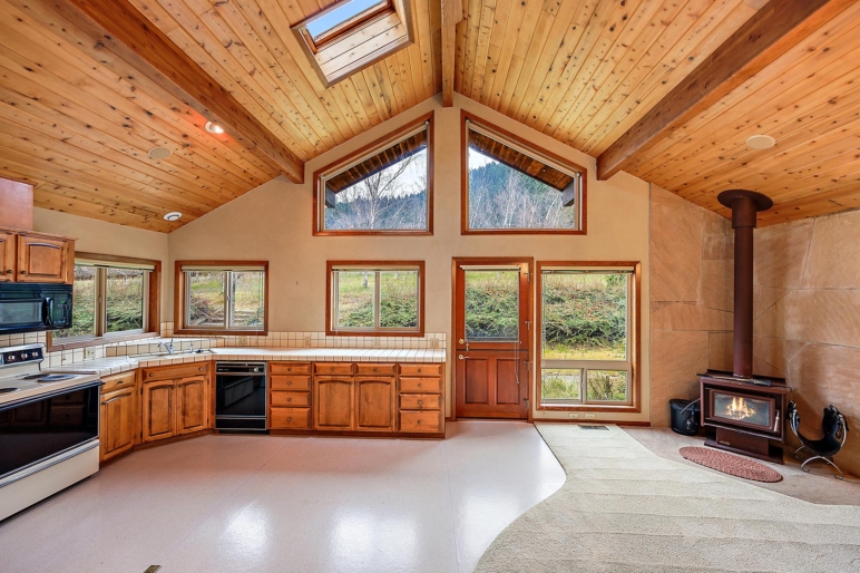 Eagle’s Nest Ranch | Applegate Oregon | Fay Ranches