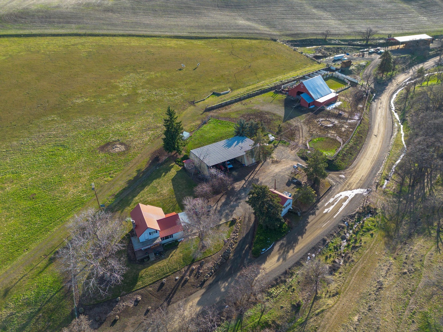 Pine Hollow Farm | Dufur Oregon | Fay Ranches