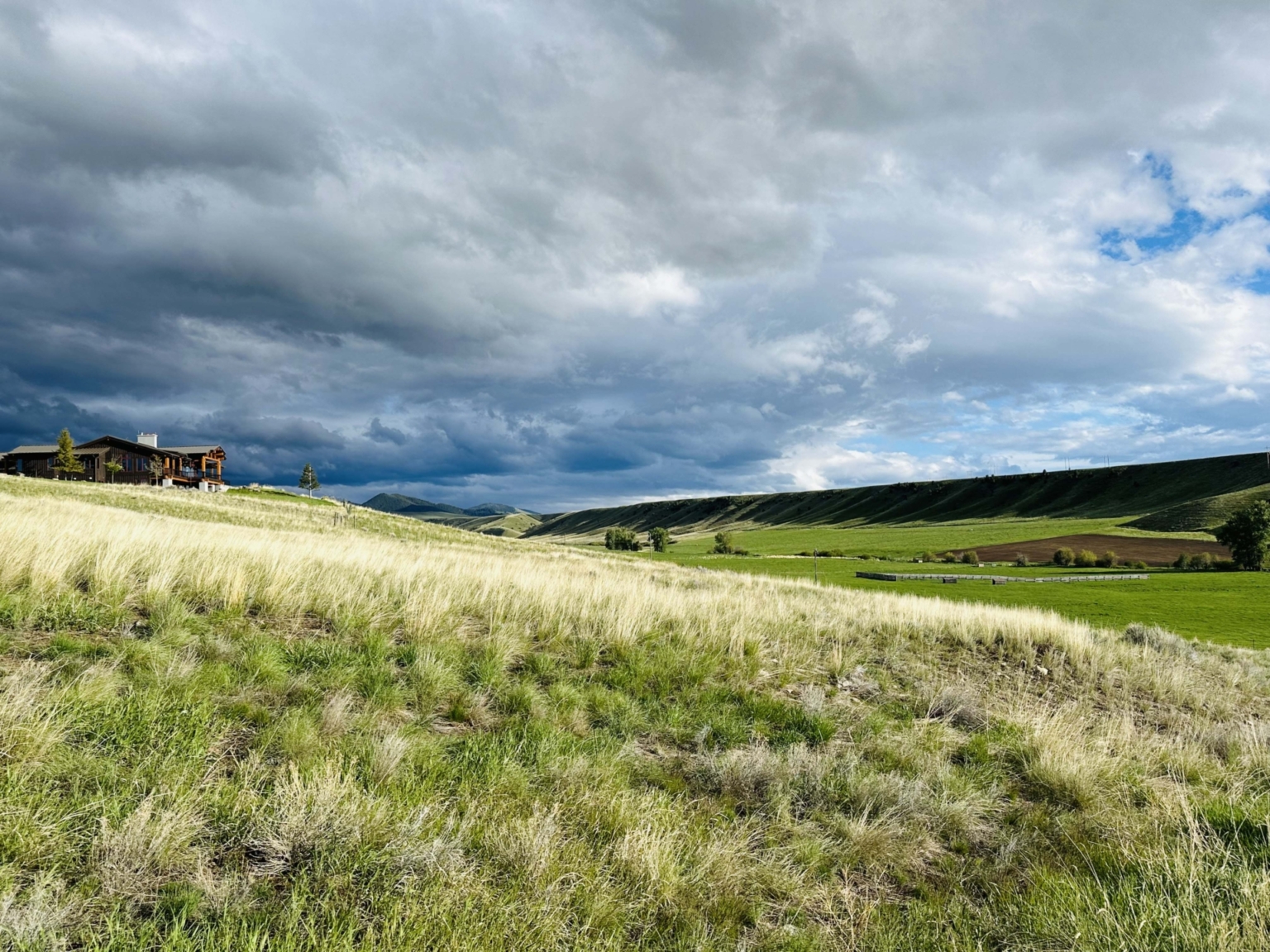 Burnt Hollow Ranch | Deer Lodge Montana | Fay Ranches