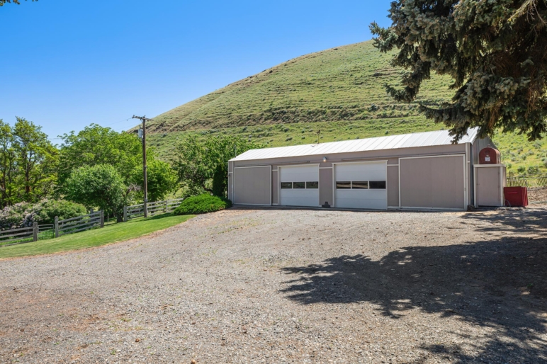 Fulton Ridge Ranch on the Columbia | The Dalles Oregon | Fay Ranches