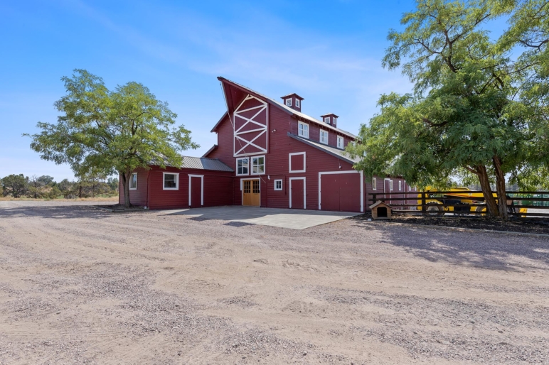 The Perfect Haven | Redmond Oregon | Fay Ranches