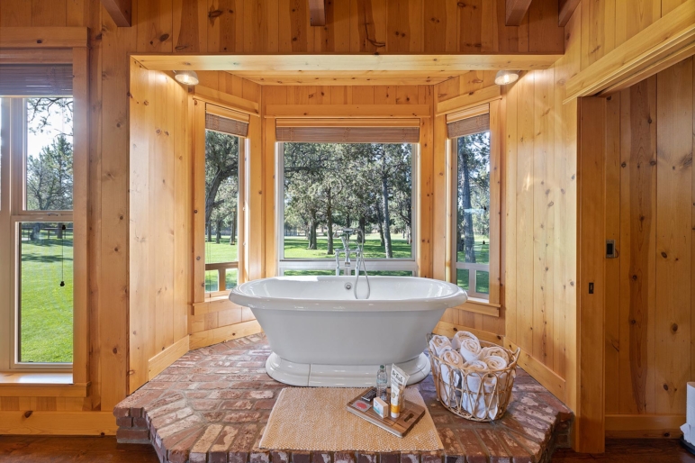 The Perfect Haven | Redmond Oregon | Fay Ranches