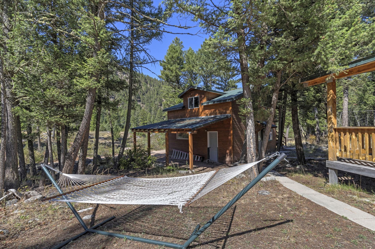 Boulder Creek Lodge | Maxville Montana | Fay Ranches