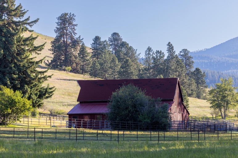 Sky Range Ranch | Missoula Montana | Fay Ranches