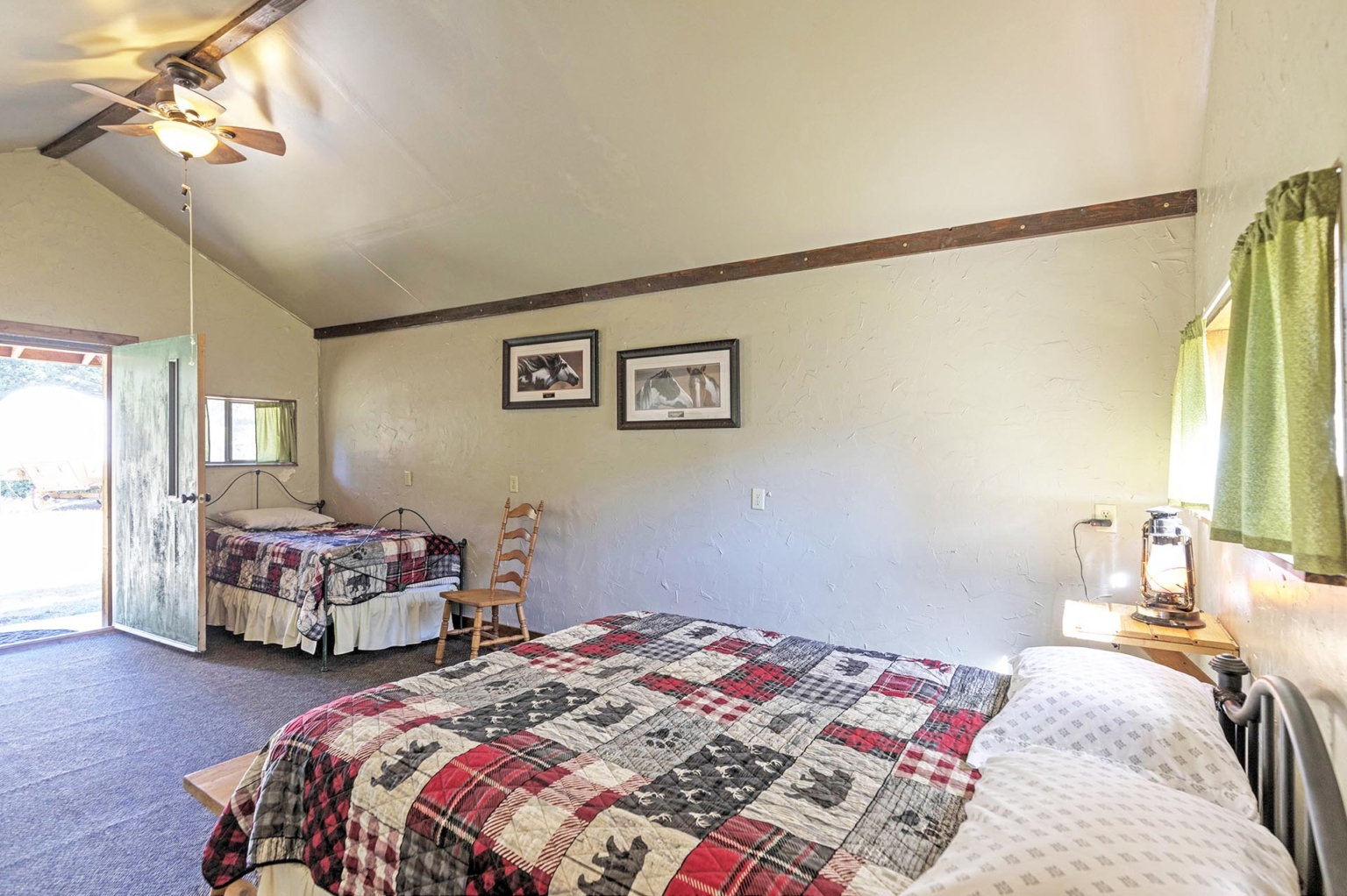 Boulder Creek Lodge | Maxville Montana | Fay Ranches