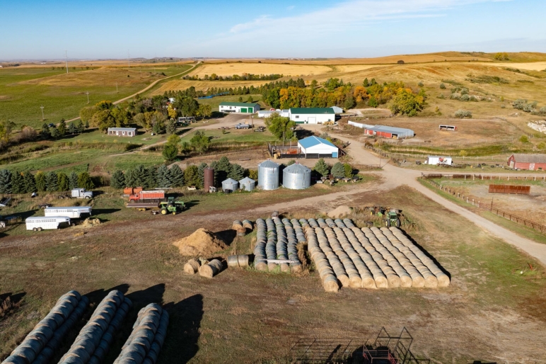 Crown Butte Creek Ranch | Mandan North Dakota | Fay Ranches