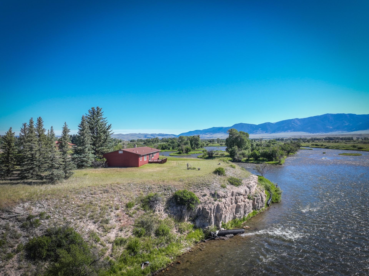 Madison Angler’s Retreat | Ennis Montana | Fay Ranches