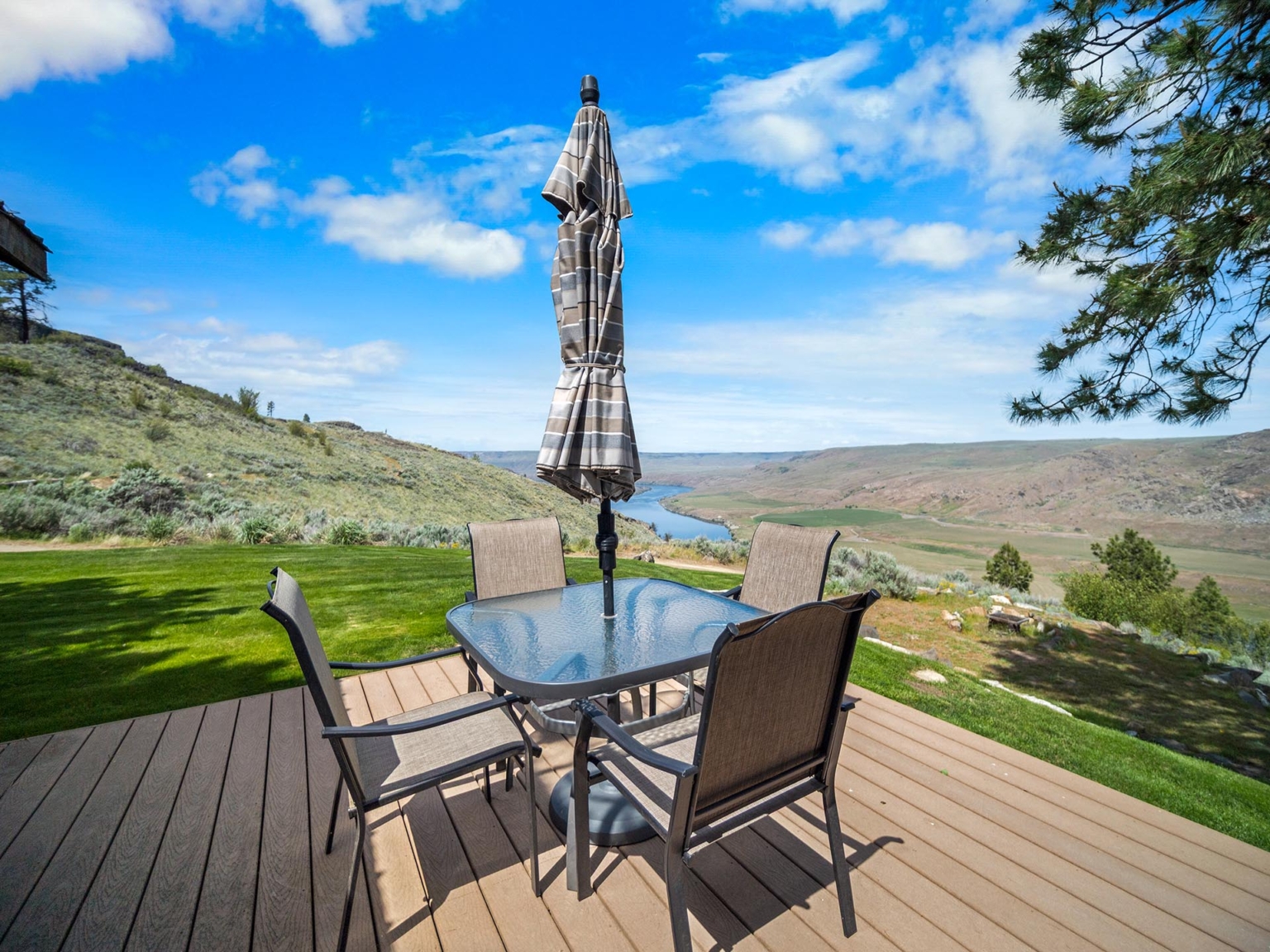 Whiskey Ridge on the Columbia | Bridgeport Washington | Fay Ranches