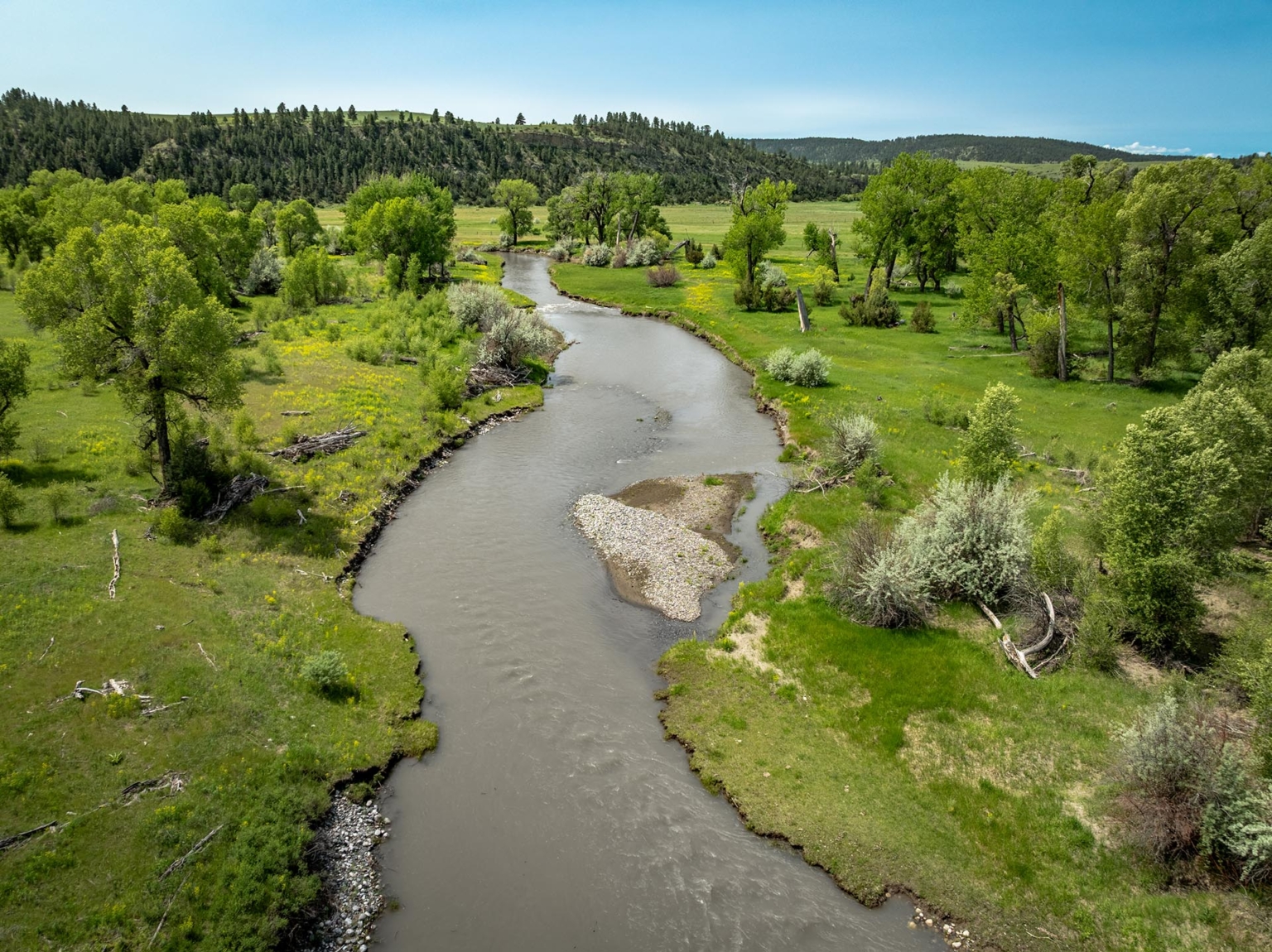 Cottonwood Ranch on the Yellowstone | Columbus Montana | Fay Ranches