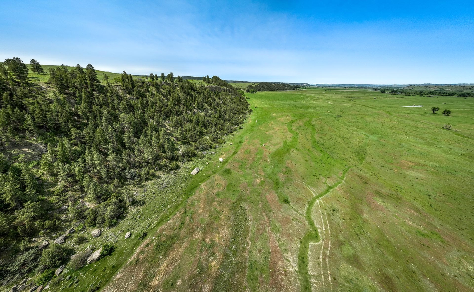 Cottonwood Ranch on the Yellowstone | Columbus Montana | Fay Ranches