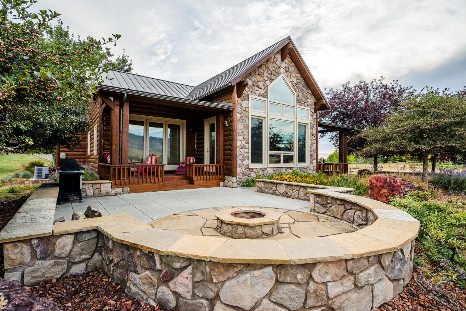 The Hideout Lodge & Guest Ranch | Shell Wyoming | Fay Ranches