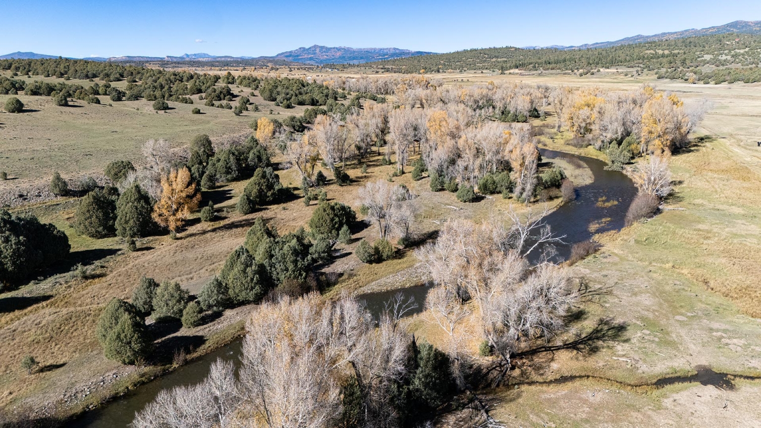 El Barranco Ranch on the Chama River | Tierra Amarilla New Mexico | Fay ...